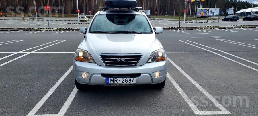 Kia Sorento 2008 in Riga, with an engine capacity of 2.50 L and mileage of 250 thousand km for 3650 €, photo 1 on AUTOMOTO.COM.LV