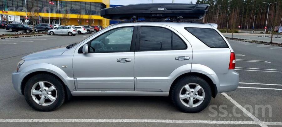 Kia Sorento 2008 in Riga, with an engine capacity of 2.50 L and mileage of 250 thousand km for 3650 €, photo 5 on AUTOMOTO.COM.LV