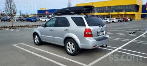 Kia Sorento 2008 in Riga, with an engine capacity of 2.50 L and mileage of 250 thousand km for 3650 €, photo 8 on AUTOMOTO.COM.LV