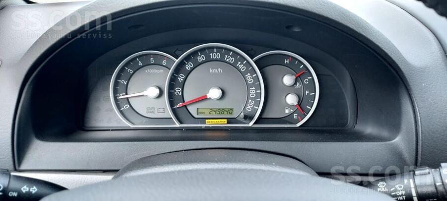 Kia Sorento 2008 in Riga, with an engine capacity of 2.50 L and mileage of 250 thousand km for 3650 €, photo 10 on AUTOMOTO.COM.LV