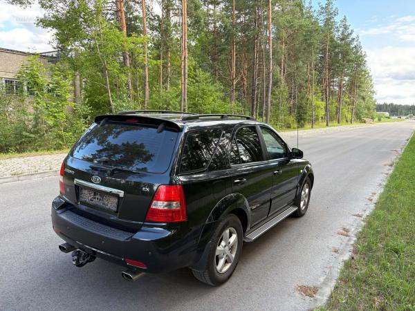 Kia Sorento 2008 in Varena, with an engine capacity of 2.50 L and mileage of 296 thousand km for 2450 €, photo 6 on AUTOMOTO.COM.LV