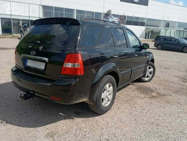 Kia Sorento 2008 in Kaunas, with an engine capacity of 2.50 L and mileage of 333 thousand km for 2350 €, photo 6 on AUTOMOTO.COM.LV