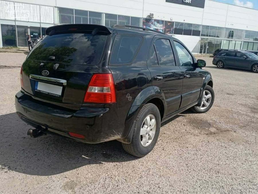 Kia Sorento 2008 in Kaunas, with an engine capacity of 2.50 L and mileage of 333 thousand km for 2350 €, photo 7 on AUTOMOTO.COM.LV