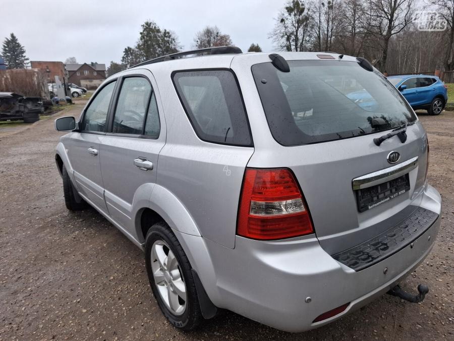 Kia Sorento 2009 Prienai, ar dzinēja tilpumu 2.50 L un nobraukumu 230 tūkst. km par 3300 €, foto 8 vietnē AUTOMOTO.COM.LV