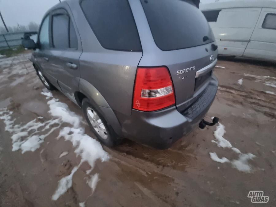 Kia Sorento 2009 Alīta, ar dzinēja tilpumu 2.50 L un nobraukumu 200 tūkst. km par 1200 €, foto 3 vietnē AUTOMOTO.COM.LV
