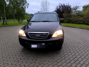 Kia Sorento 2009 in Siauliai, with an engine capacity of 2.50 L and mileage of 300 thousand km for 2600 €, photo 5 on AUTOMOTO.COM.LV