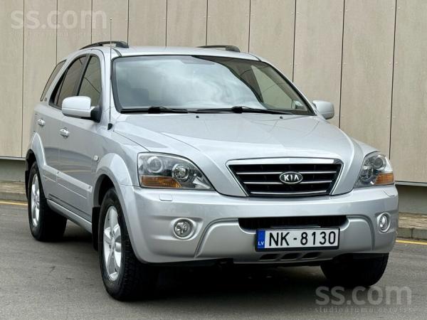 Kia Sorento 2009 in Riga, with an engine capacity of 2.50 L and mileage of 284 thousand km for 3500 €, photo 1 on AUTOMOTO.COM.LV