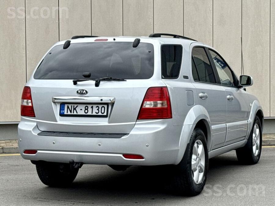 Kia Sorento 2009 Rīga, ar dzinēja tilpumu 2.50 L un nobraukumu 284 tūkst. km par 3500 €, foto 4 vietnē AUTOMOTO.COM.LV