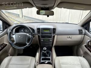 Kia Sorento 2009 Rīga, ar dzinēja tilpumu 2.50 L un nobraukumu 284 tūkst. km par 3500 €, foto 13 vietnē AUTOMOTO.COM.LV