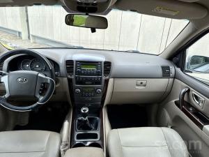 Kia Sorento 2009 Rīga, ar dzinēja tilpumu 2.50 L un nobraukumu 284 tūkst. km par 3500 €, foto 14 vietnē AUTOMOTO.COM.LV