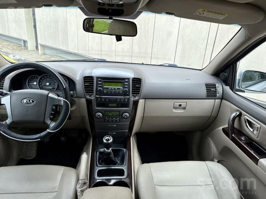 Kia Sorento 2009 Rīga, ar dzinēja tilpumu 2.50 L un nobraukumu 284 tūkst. km par 3500 €, foto 14 vietnē AUTOMOTO.COM.LV