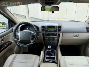 Kia Sorento 2009 Rīga, ar dzinēja tilpumu 2.50 L un nobraukumu 284 tūkst. km par 3500 €, foto 15 vietnē AUTOMOTO.COM.LV