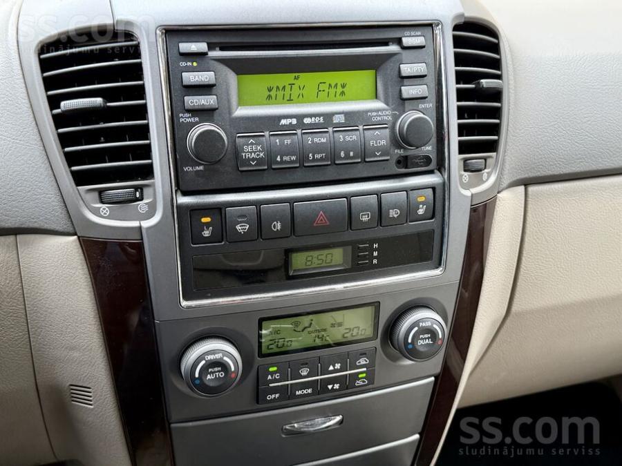 Kia Sorento 2009 Rīga, ar dzinēja tilpumu 2.50 L un nobraukumu 284 tūkst. km par 3500 €, foto 19 vietnē AUTOMOTO.COM.LV