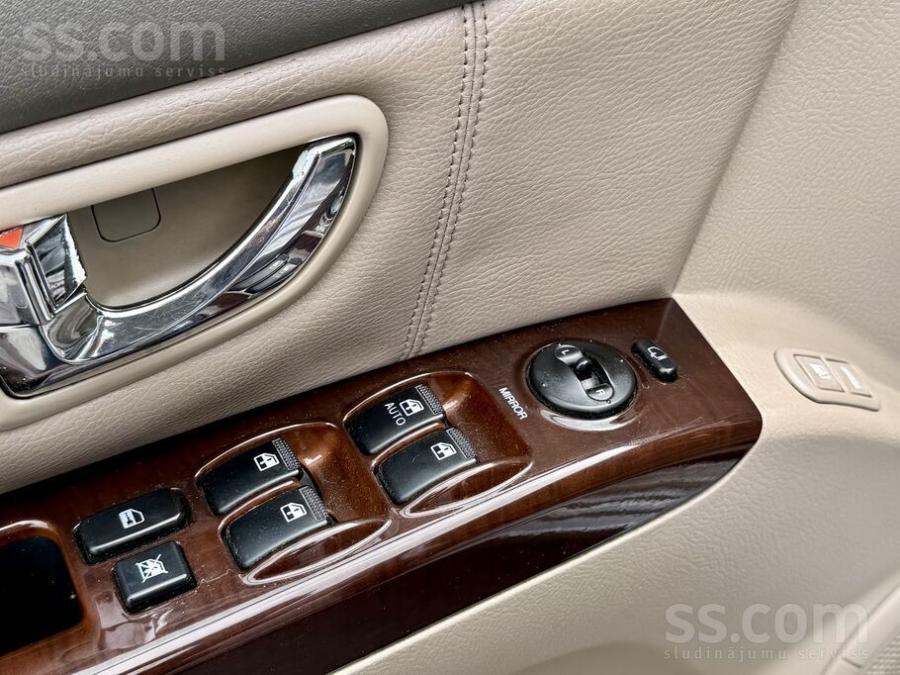 Kia Sorento 2009 Rīga, ar dzinēja tilpumu 2.50 L un nobraukumu 284 tūkst. km par 3500 €, foto 22 vietnē AUTOMOTO.COM.LV