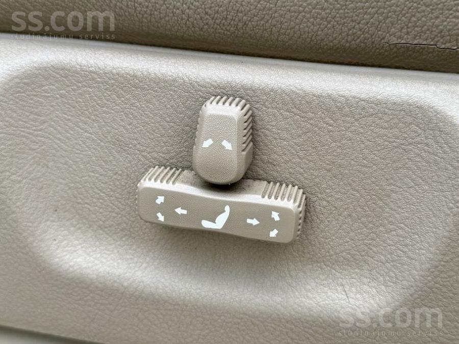 Kia Sorento 2009 Rīga, ar dzinēja tilpumu 2.50 L un nobraukumu 284 tūkst. km par 3500 €, foto 23 vietnē AUTOMOTO.COM.LV