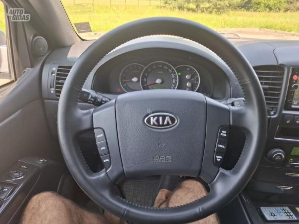 Kia Sorento 2009 in Prienai, with an engine capacity of 2.50 L and mileage of 236 thousand km for 3700 €, photo 5 on AUTOMOTO.COM.LV