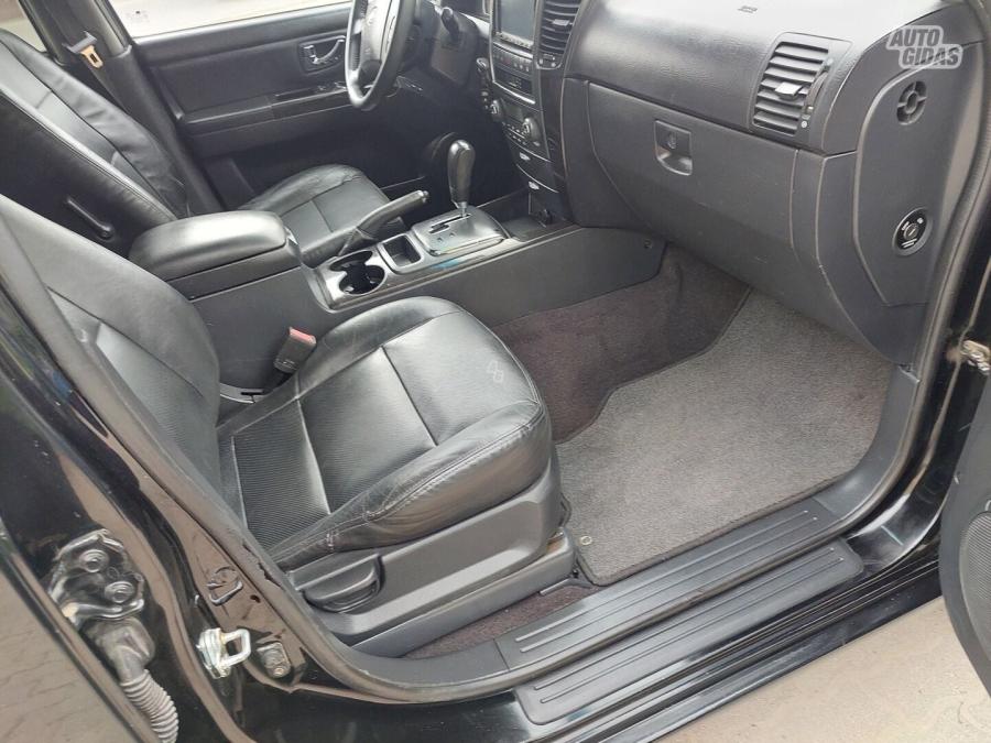Kia Sorento 2009 in Kretinga, with an engine capacity of 2.50 L and mileage of 189 thousand km for 3590 €, photo 9 on AUTOMOTO.COM.LV