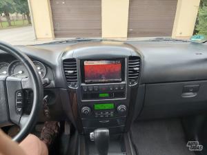 Kia Sorento 2009 in Kretinga, with an engine capacity of 2.50 L and mileage of 189 thousand km for 3590 €, photo 14 on AUTOMOTO.COM.LV
