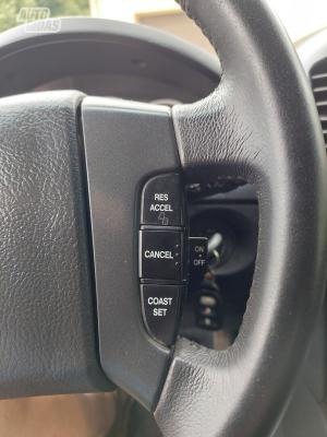 Kia Sorento 2009 in Kretinga, with an engine capacity of 2.50 L and mileage of 189 thousand km for 3590 €, photo 15 on AUTOMOTO.COM.LV