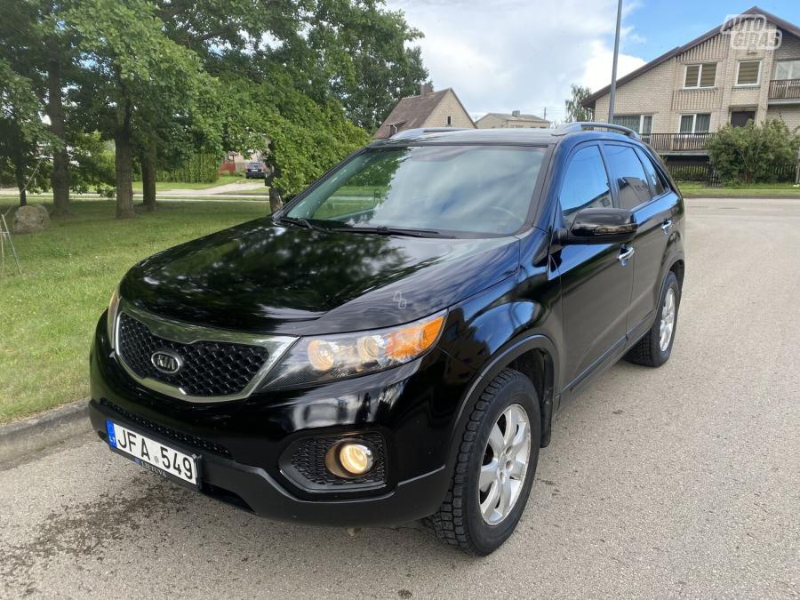 Kia Sorento 2011 in Kelme, with an engine capacity of 2.20 L and mileage of 252 thousand km for 4600 €, photo 3 on AUTOMOTO.COM.LV
