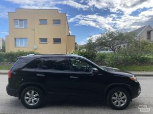 Kia Sorento 2011 in Kelme, with an engine capacity of 2.20 L and mileage of 252 thousand km for 4600 €, photo 4 on AUTOMOTO.COM.LV