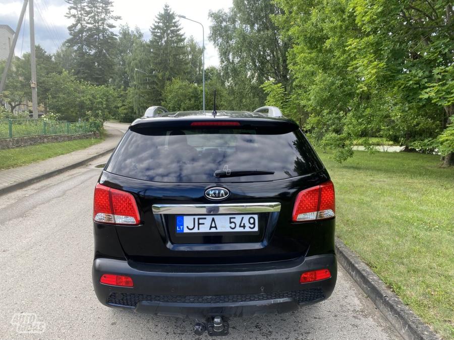 Kia Sorento 2011 in Kelme, with an engine capacity of 2.20 L and mileage of 252 thousand km for 4600 €, photo 6 on AUTOMOTO.COM.LV