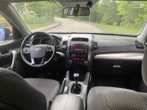 Kia Sorento 2011 in Kelme, with an engine capacity of 2.20 L and mileage of 252 thousand km for 4600 €, photo 11 on AUTOMOTO.COM.LV