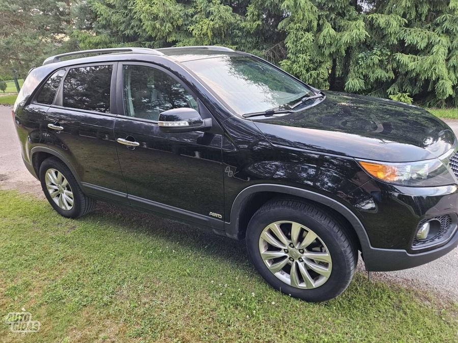 Kia Sorento 2011 in Mazeikiai, with an engine capacity of 2.20 L and mileage of 258 thousand km for 5250 €, photo 7 on AUTOMOTO.COM.LV