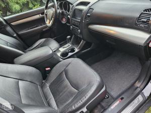 Kia Sorento 2011 in Mazeikiai, with an engine capacity of 2.20 L and mileage of 258 thousand km for 5250 €, photo 11 on AUTOMOTO.COM.LV