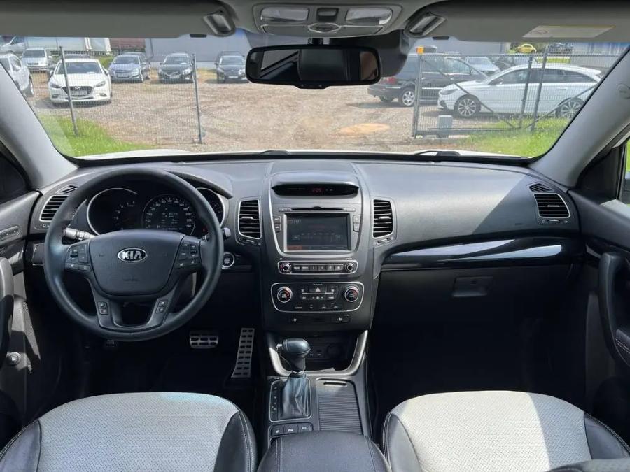 Kia Sorento 2014 Rīga, ar dzinēja tilpumu 2.20 L un nobraukumu 213 tūkst. km par 13350 €, foto 15 vietnē AUTOMOTO.COM.LV