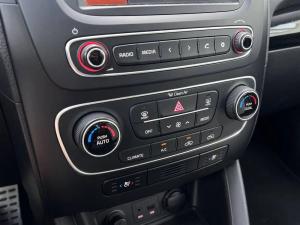Kia Sorento 2014 Rīga, ar dzinēja tilpumu 2.20 L un nobraukumu 213 tūkst. km par 13350 €, foto 19 vietnē AUTOMOTO.COM.LV