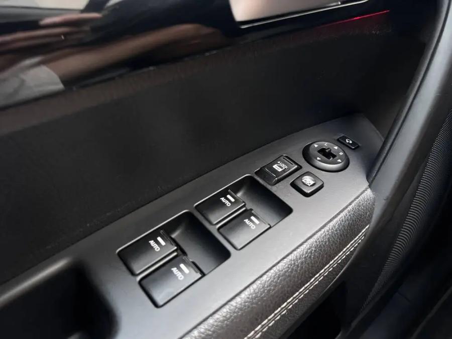 Kia Sorento 2014 Rīga, ar dzinēja tilpumu 2.20 L un nobraukumu 213 tūkst. km par 13350 €, foto 30 vietnē AUTOMOTO.COM.LV