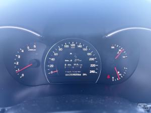 Kia Sorento 2014 in Kaunas, with an engine capacity of 2.00 L and mileage of 253 thousand km for 5950 €, photo 12 on AUTOMOTO.COM.LV