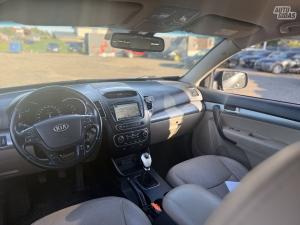 Kia Sorento 2014 in Kaunas, with an engine capacity of 2.00 L and mileage of 253 thousand km for 5950 €, photo 16 on AUTOMOTO.COM.LV
