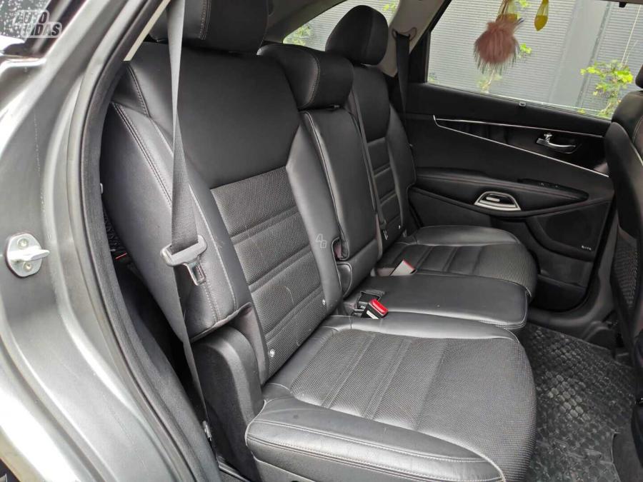 Kia Sorento 2015 in Klaipeda, with an engine capacity of 2.20 L and mileage of 0 thousand km for 15500 €, photo 6 on AUTOMOTO.COM.LV