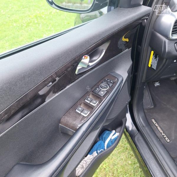 Kia Sorento 2016 in Klaipeda, with an engine capacity of 3.30 L and mileage of 180 thousand km for 9500 €, photo 5 on AUTOMOTO.COM.LV