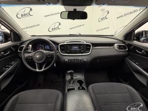 Kia Sorento 2017 in Vilnius, with an engine capacity of 3.34 L and mileage of 223 thousand km for 8900 €, photo 4 on AUTOMOTO.COM.LV