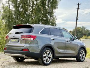 Kia Sorento 2017 in Siauliai, with an engine capacity of 2.20 L and mileage of 250 thousand km for 16450 €, photo 5 on AUTOMOTO.COM.LV