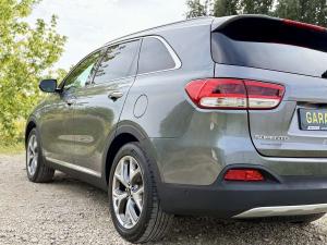 Kia Sorento 2017 in Siauliai, with an engine capacity of 2.20 L and mileage of 250 thousand km for 16450 €, photo 8 on AUTOMOTO.COM.LV