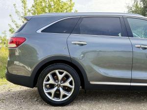 Kia Sorento 2017 in Siauliai, with an engine capacity of 2.20 L and mileage of 250 thousand km for 16450 €, photo 10 on AUTOMOTO.COM.LV