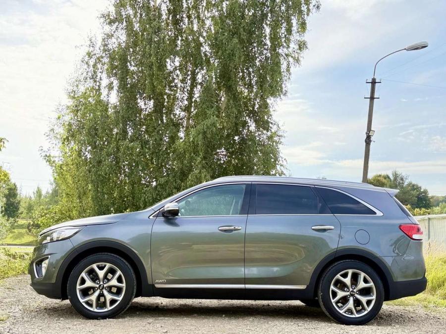 Kia Sorento 2017 in Siauliai, with an engine capacity of 2.20 L and mileage of 250 thousand km for 16450 €, photo 14 on AUTOMOTO.COM.LV
