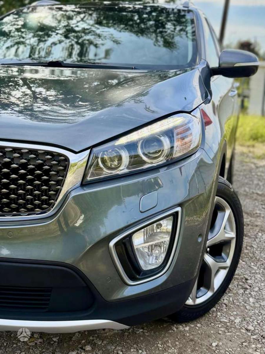 Kia Sorento 2017 in Siauliai, with an engine capacity of 2.20 L and mileage of 250 thousand km for 16450 €, photo 17 on AUTOMOTO.COM.LV