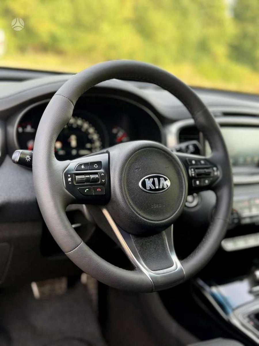 Kia Sorento 2017 in Siauliai, with an engine capacity of 2.20 L and mileage of 250 thousand km for 16450 €, photo 24 on AUTOMOTO.COM.LV