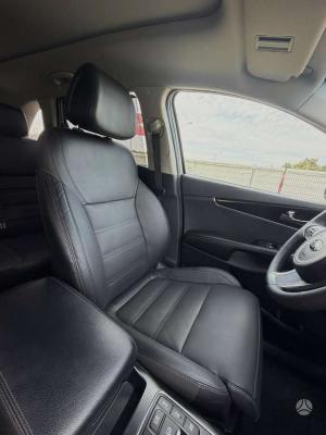 Kia Sorento 2017 in Siauliai, with an engine capacity of 2.20 L and mileage of 250 thousand km for 16450 €, photo 30 on AUTOMOTO.COM.LV