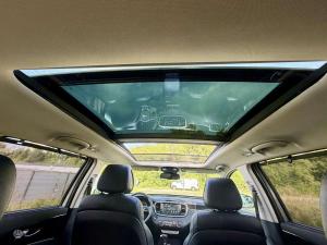 Kia Sorento 2017 in Siauliai, with an engine capacity of 2.20 L and mileage of 250 thousand km for 16450 €, photo 45 on AUTOMOTO.COM.LV