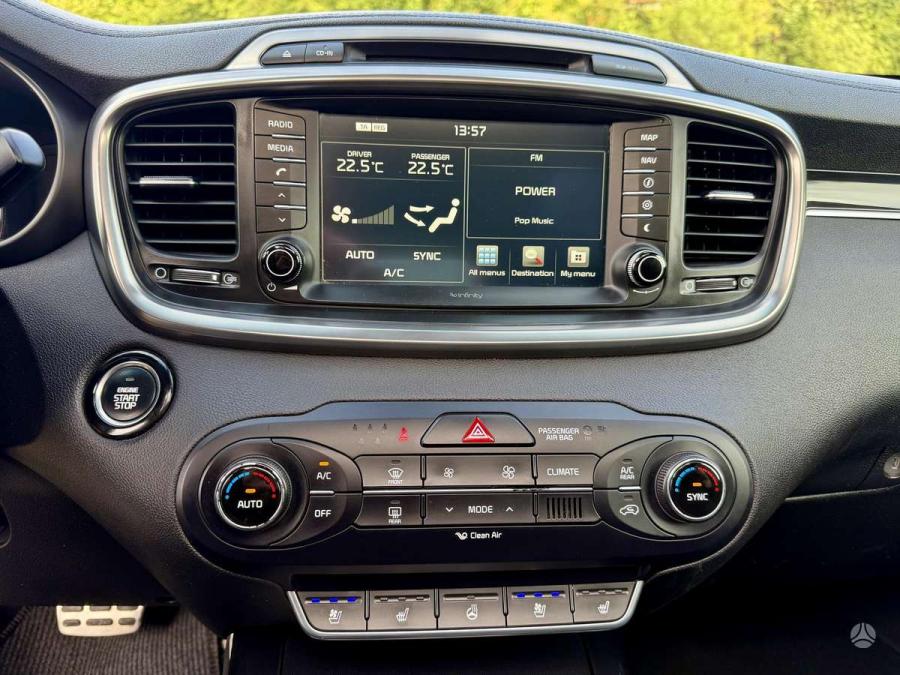 Kia Sorento 2017 in Siauliai, with an engine capacity of 2.20 L and mileage of 250 thousand km for 16450 €, photo 47 on AUTOMOTO.COM.LV
