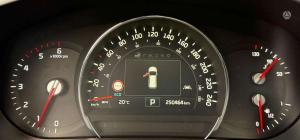 Kia Sorento 2017 in Siauliai, with an engine capacity of 2.20 L and mileage of 250 thousand km for 16450 €, photo 48 on AUTOMOTO.COM.LV