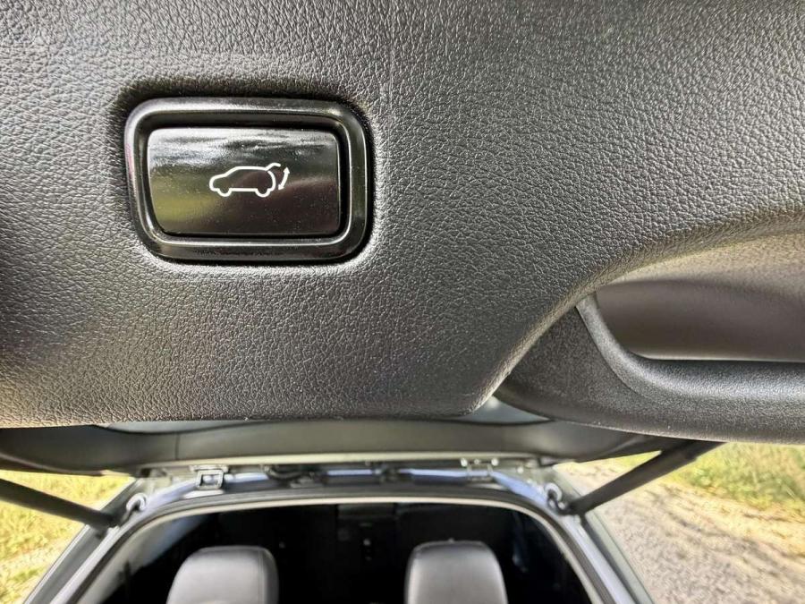 Kia Sorento 2017 in Siauliai, with an engine capacity of 2.20 L and mileage of 250 thousand km for 16450 €, photo 50 on AUTOMOTO.COM.LV