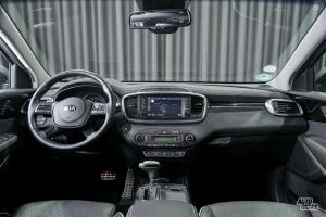 Kia Sorento 2018 Marijampole, ar dzinēja tilpumu 2.20 L un nobraukumu 129 tūkst. km par 21250 €, foto 17 vietnē AUTOMOTO.COM.LV