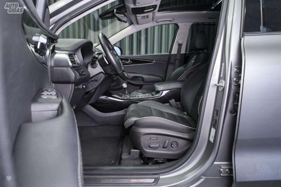 Kia Sorento 2018 Marijampole, ar dzinēja tilpumu 2.20 L un nobraukumu 129 tūkst. km par 21250 €, foto 26 vietnē AUTOMOTO.COM.LV
